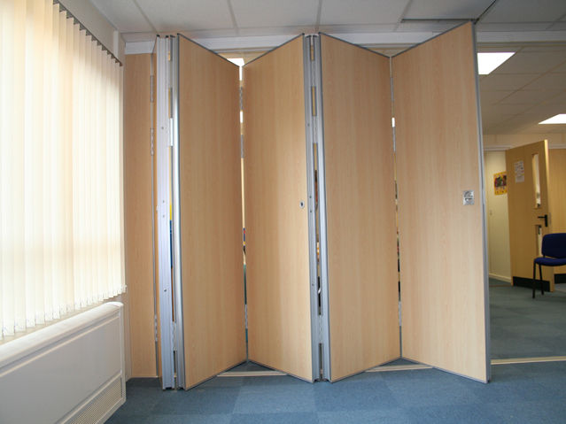 How movable walls can benefit your business - AEG Partitions